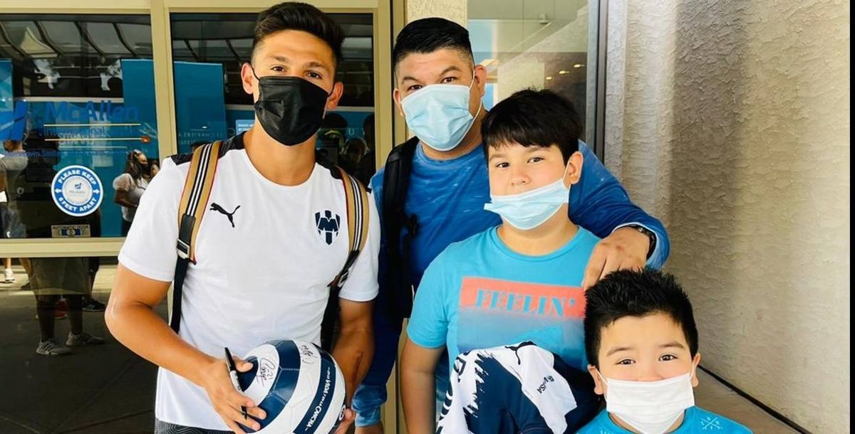 Rayados llegó a McAllen para su partido amistoso ante Toros de Edinburg