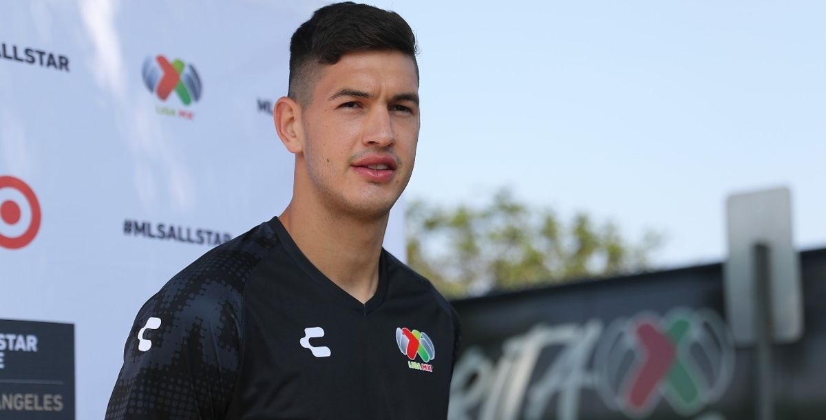 César Montes firmó una extensión de contrato de cuatro años con Rayados